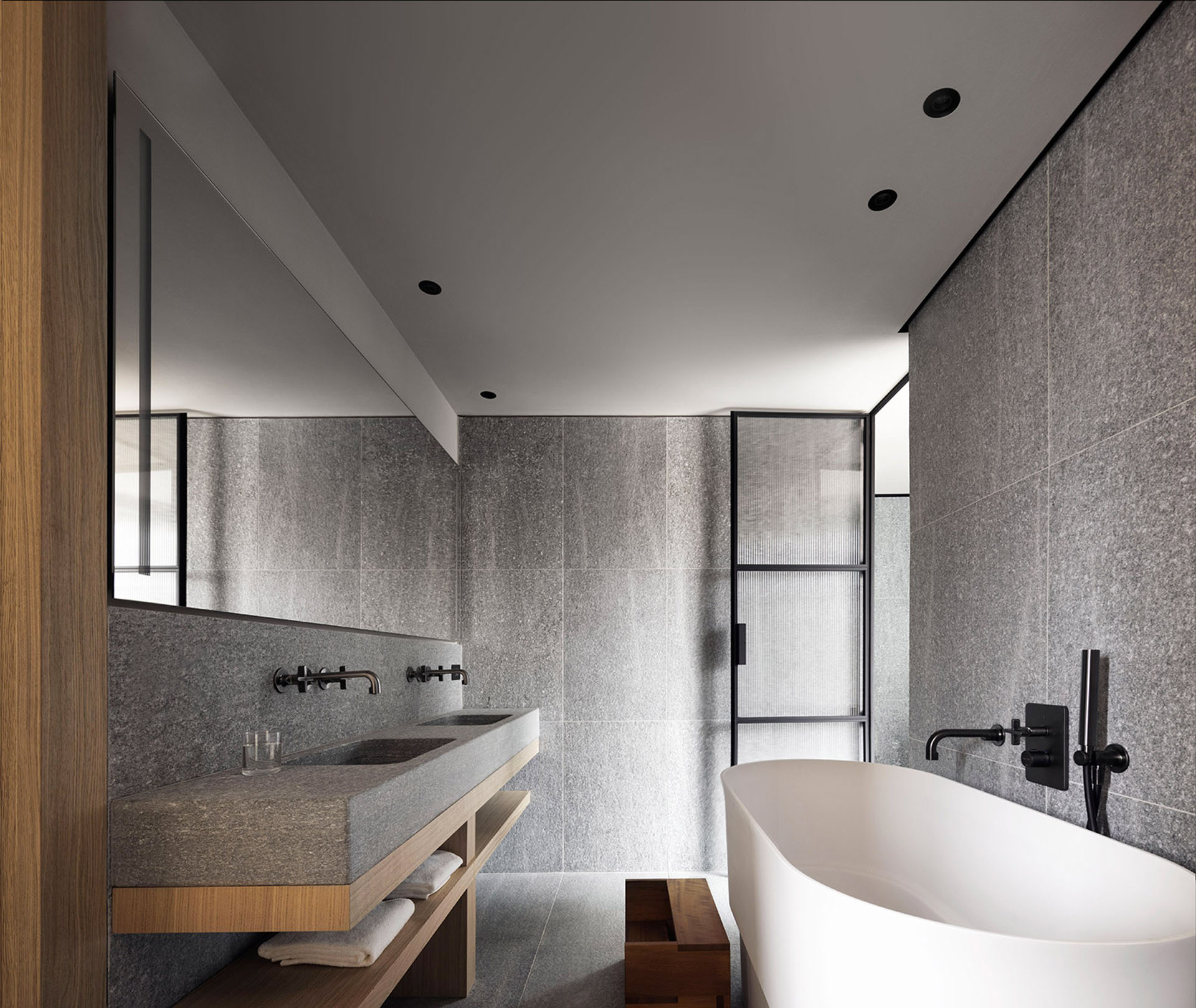 Marble, granite, travertine: the natural stone of Made in Italy